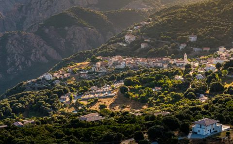 Le village de Piana - Corsica Quad